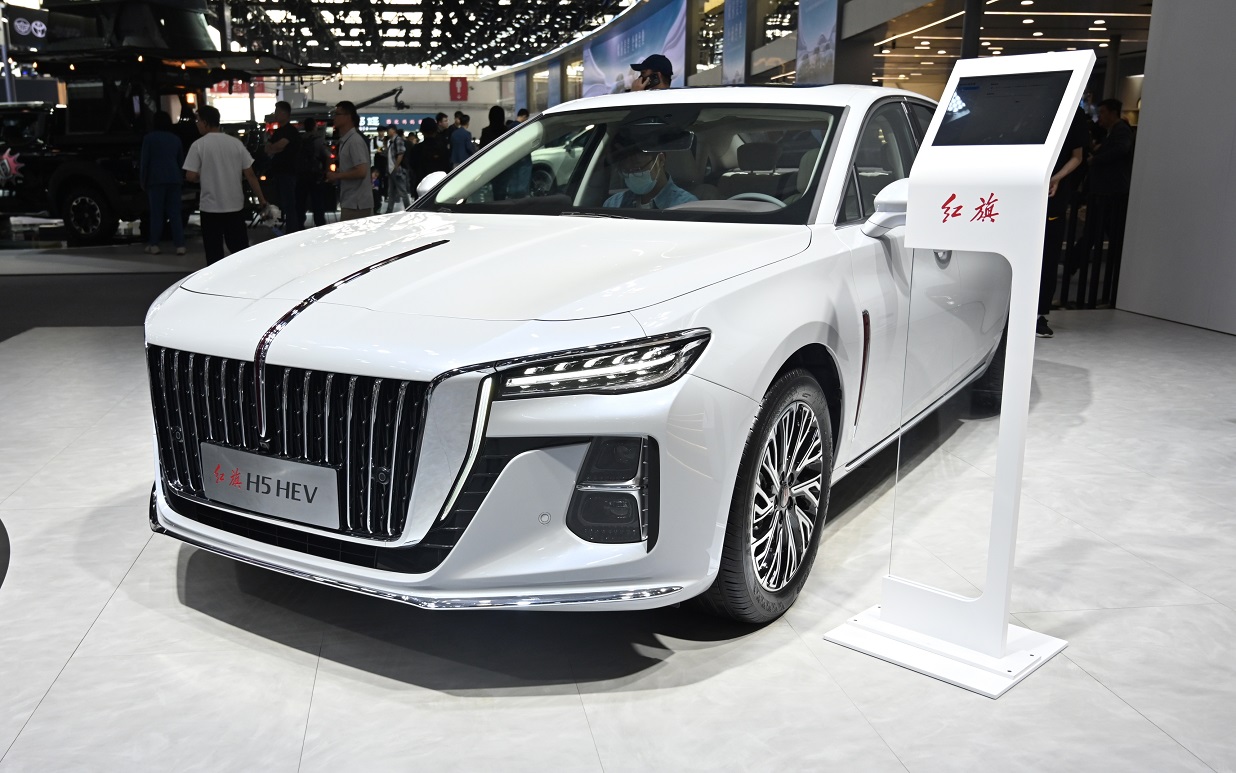 Представлен гибрид Hongqi H5 PHEV с запасом хода 1600 км